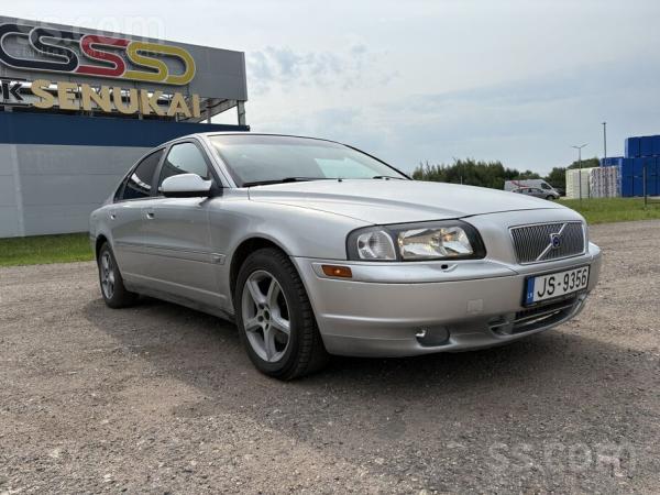 Pelēks Volvo S80 2002 Daugavpils, ar dzinēja tilpumu 2.40 L un nobraukumu 324 tūkst. km par 1250 €, foto 7 vietnē AUTOMOTO.COM.LV