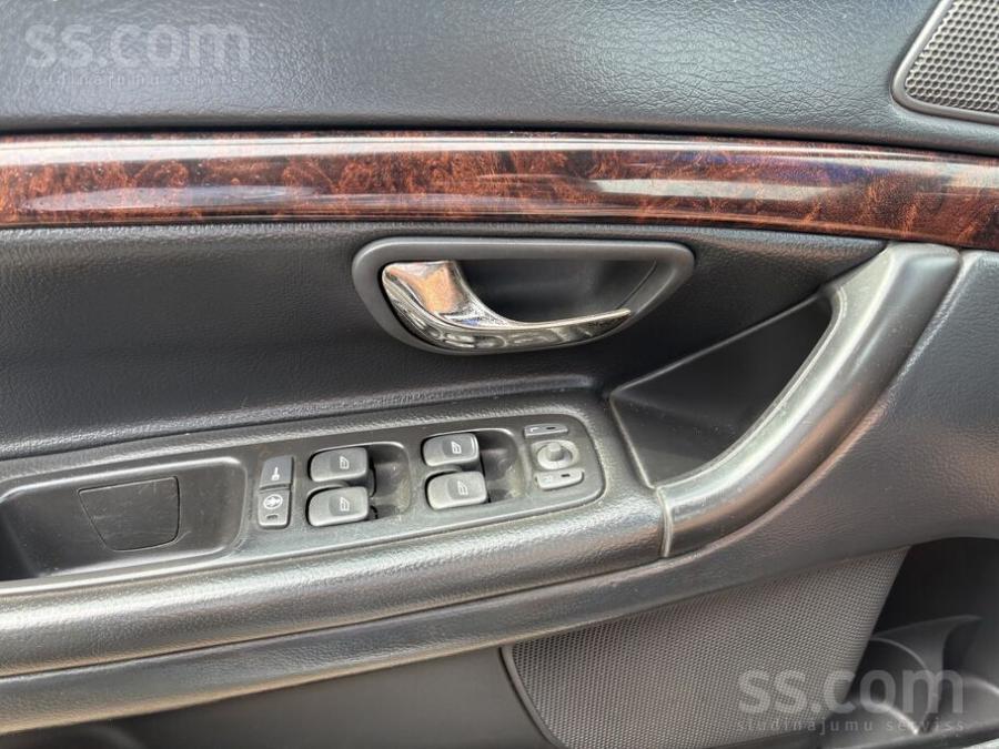 Pelēks Volvo S80 2002 Daugavpils, ar dzinēja tilpumu 2.40 L un nobraukumu 324 tūkst. km par 1250 €, foto 29 vietnē AUTOMOTO.COM.LV