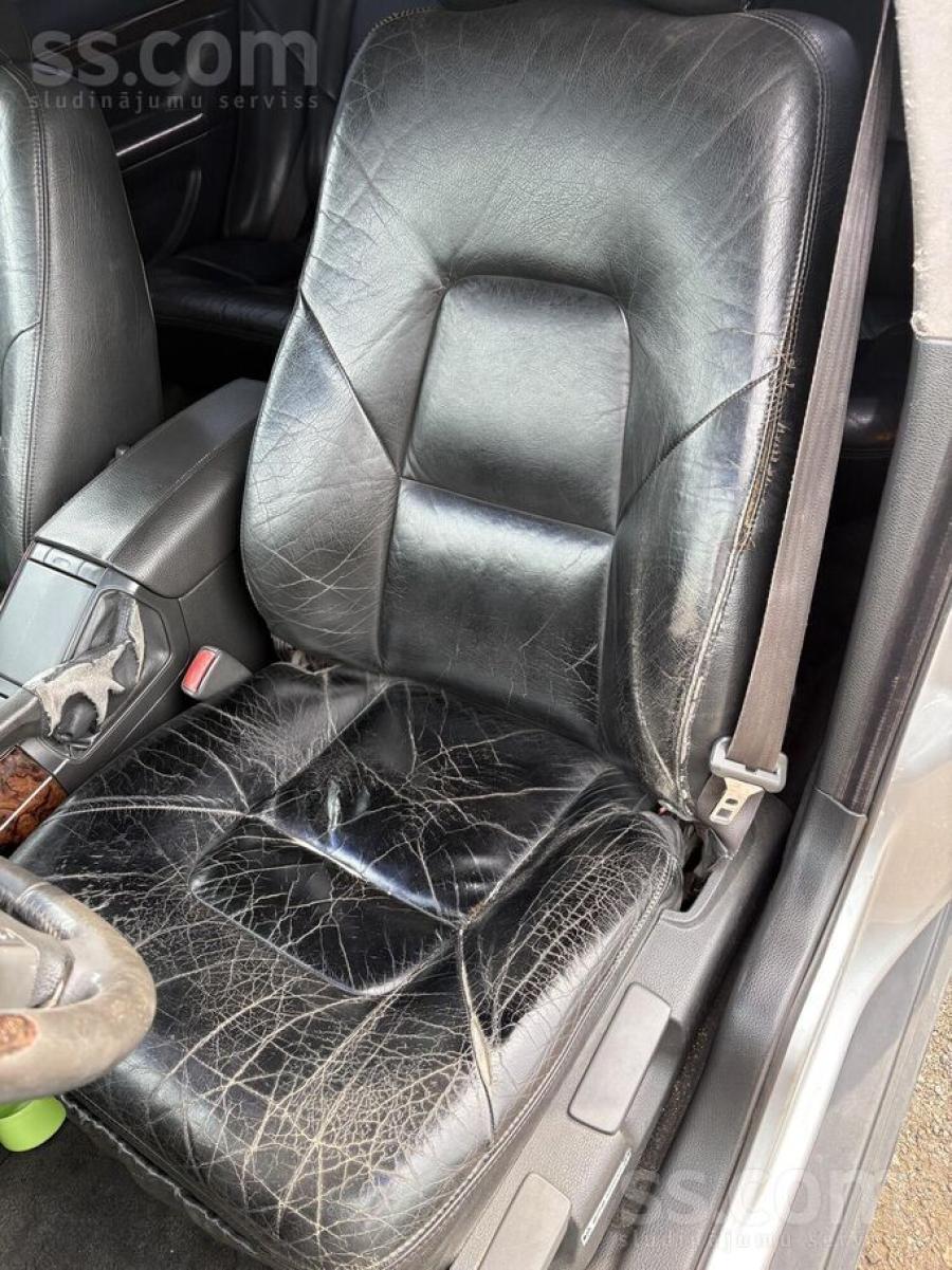 Pelēks Volvo S80 2002 Daugavpils, ar dzinēja tilpumu 2.40 L un nobraukumu 324 tūkst. km par 1250 €, foto 31 vietnē AUTOMOTO.COM.LV