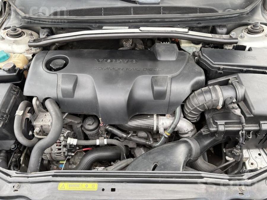 Pelēks Volvo S80 2002 Daugavpils, ar dzinēja tilpumu 2.40 L un nobraukumu 324 tūkst. km par 1250 €, foto 49 vietnē AUTOMOTO.COM.LV
