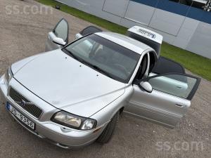 Pelēks Volvo S80 2002 Daugavpils, ar dzinēja tilpumu 2.40 L un nobraukumu 324 tūkst. km par 1250 €, foto 59 vietnē AUTOMOTO.COM.LV