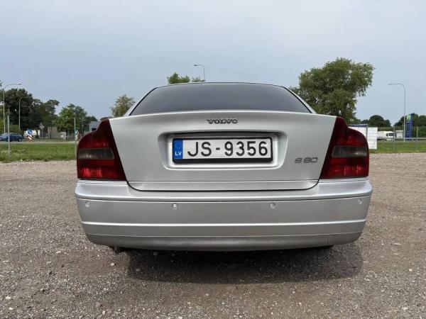 Серый Вольво С80 2002 в Даугавпилс, объемом двигателя 2.40 л и пробегом 324 тыс. км за 1250 €, фото 4 на AUTOMOTO.COM.LV