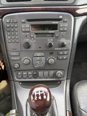 Pelēks Volvo S80 2002 Daugavpils, ar dzinēja tilpumu 2.40 L un nobraukumu 324 tūkst. km par 1250 €, foto 18 vietnē AUTOMOTO.COM.LV