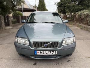 Grey Volvo S80 2002 in Kaunas, with an engine capacity of 2.44 L and mileage of 378 thousand km for 899 €, photo 3 on AUTOMOTO.COM.LV