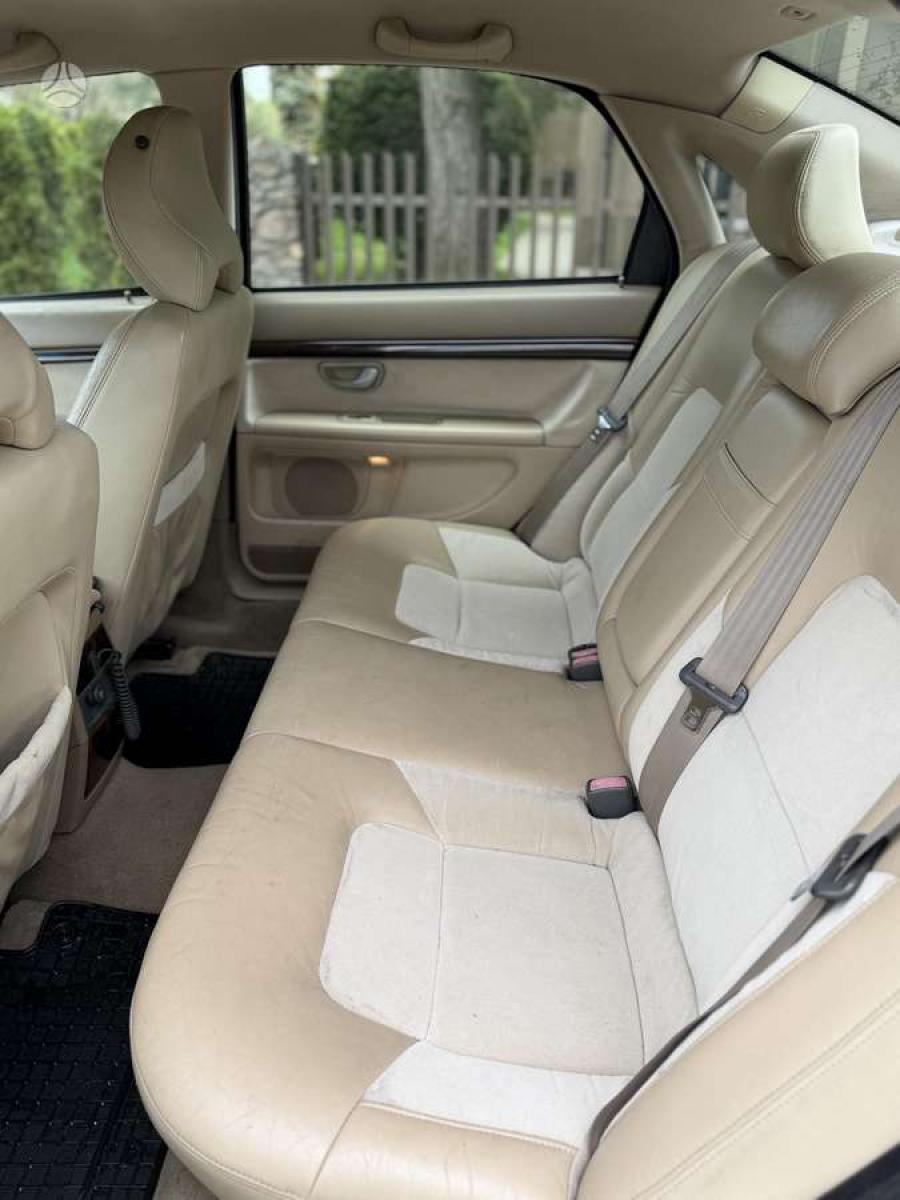 Grey Volvo S80 2002 in Kaunas, with an engine capacity of 2.44 L and mileage of 378 thousand km for 899 €, photo 22 on AUTOMOTO.COM.LV