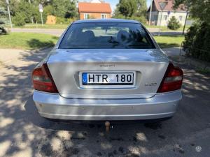 Grey Volvo S80 2002 in Kaunas, with an engine capacity of 2.40 L and mileage of 400 thousand km for 1350 €, photo 8 on AUTOMOTO.COM.LV