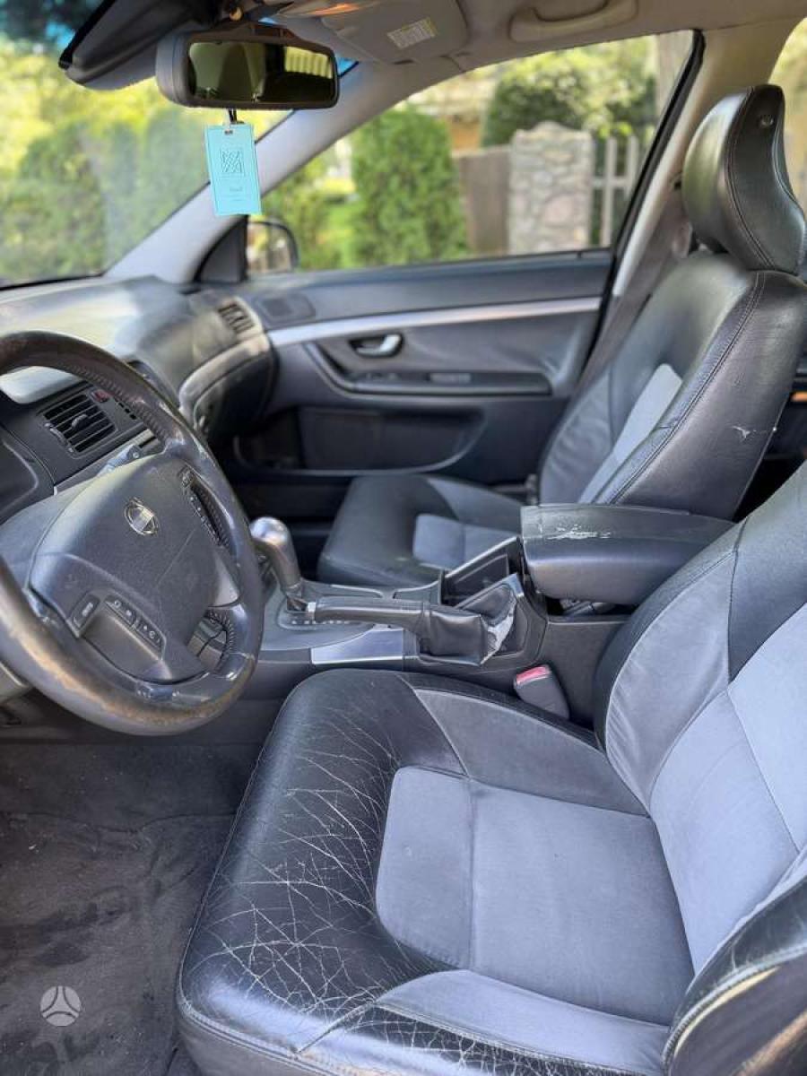 Grey Volvo S80 2002 in Kaunas, with an engine capacity of 2.40 L and mileage of 400 thousand km for 1350 €, photo 20 on AUTOMOTO.COM.LV