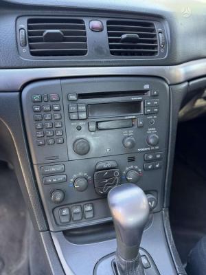 Grey Volvo S80 2002 in Kaunas, with an engine capacity of 2.40 L and mileage of 400 thousand km for 1350 €, photo 23 on AUTOMOTO.COM.LV