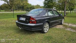 Pelēks Volvo S80 2002 Ukmergė, ar dzinēja tilpumu 2.40 L un nobraukumu 426 tūkst. km par 800 €, foto  vietnē AUTOMOTO.COM.LV