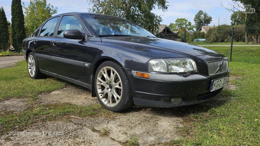 Pelēks Volvo S80 2002 Ukmergė, ar dzinēja tilpumu 2.40 L un nobraukumu 426 tūkst. km par 800 €, foto 3 vietnē AUTOMOTO.COM.LV