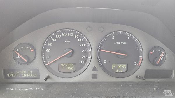 Volvo S80 2002 Ukmergė vietnē Pelēks Volvo S80 2002 Ukmergė, ar dzinēja tilpumu 2.40 L un nobraukumu 426 tūkst. km par 800 €, foto 5 vietnē AUTOMOTO.COM.LV