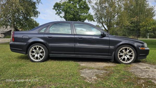 Volvo S80 2002 Ukmergė vietnē Pelēks Volvo S80 2002 Ukmergė, ar dzinēja tilpumu 2.40 L un nobraukumu 426 tūkst. km par 800 €, foto 6 vietnē AUTOMOTO.COM.LV