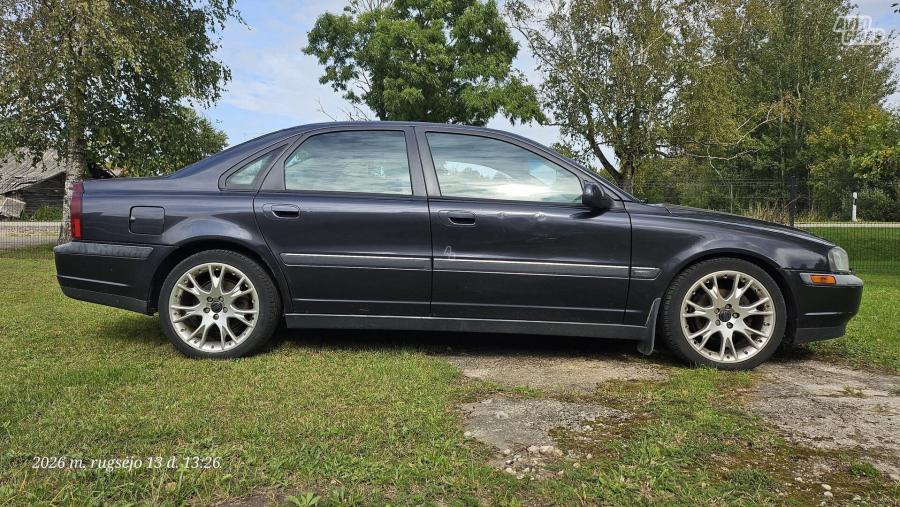 Pelēks Volvo S80 2002 Ukmergė, ar dzinēja tilpumu 2.40 L un nobraukumu 426 tūkst. km par 800 €, foto 6 vietnē AUTOMOTO.COM.LV