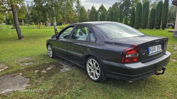 Volvo S80 2002 Ukmergė vietnē Pelēks Volvo S80 2002 Ukmergė, ar dzinēja tilpumu 2.40 L un nobraukumu 426 tūkst. km par 800 €, foto 8 vietnē AUTOMOTO.COM.LV