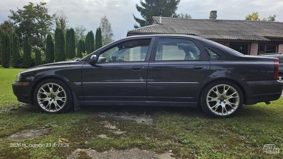 Pelēks Volvo S80 2002 Ukmergė, ar dzinēja tilpumu 2.40 L un nobraukumu 426 tūkst. km par 800 €, foto 9 vietnē AUTOMOTO.COM.LV