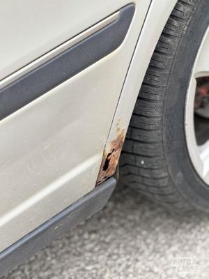 Серый Вольво С80 2002 в Вильнюс, объемом двигателя 2.40 л и пробегом 380 тыс. км за 750 €, фото 10 на AUTOMOTO.COM.LV