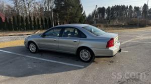 Pelēks Volvo S80 2003 Aizkraukle, ar dzinēja tilpumu 2.40 L un nobraukumu 324 tūkst. km par 1550 €, foto  vietnē AUTOMOTO.COM.LV