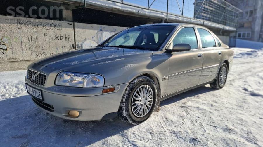 Pelēks Volvo S80 2003 Daugavpils, ar dzinēja tilpumu 2.40 L un nobraukumu 344 tūkst. km par 1350 €, foto 4 vietnē AUTOMOTO.COM.LV