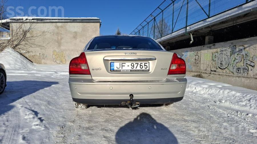 Pelēks Volvo S80 2003 Daugavpils, ar dzinēja tilpumu 2.40 L un nobraukumu 344 tūkst. km par 1350 €, foto 8 vietnē AUTOMOTO.COM.LV