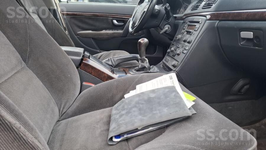 Pelēks Volvo S80 2003 Daugavpils, ar dzinēja tilpumu 2.40 L un nobraukumu 344 tūkst. km par 1350 €, foto 12 vietnē AUTOMOTO.COM.LV
