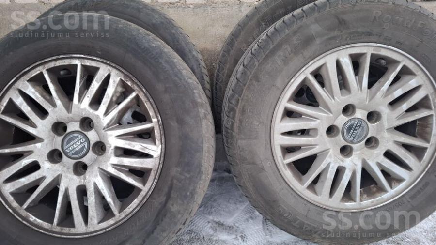 Pelēks Volvo S80 2003 Daugavpils, ar dzinēja tilpumu 2.40 L un nobraukumu 344 tūkst. km par 1350 €, foto 19 vietnē AUTOMOTO.COM.LV