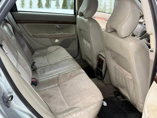 Pelēks Volvo S80 2003 Jelgava, ar dzinēja tilpumu 2.40 L un nobraukumu 430 tūkst. km par 1350 €, foto 9 vietnē AUTOMOTO.COM.LV