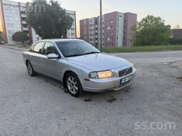 Grey Volvo S80 2003 in Saldus, with an engine capacity of 2.40 L and mileage of 0 thousand km for 900 €, photo 2 on AUTOMOTO.COM.LV