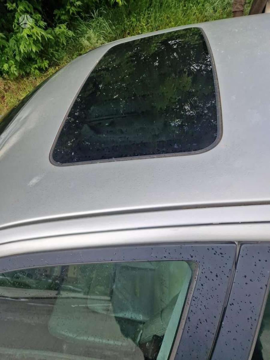 Grey Volvo S80 2003 in Vilnius, with an engine capacity of 2.40 L and mileage of 320 thousand km for 400 €, photo 11 on AUTOMOTO.COM.LV