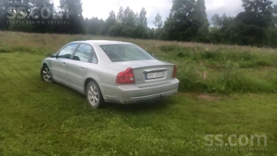 Серый Вольво С80 2003 в Екабпилс, объемом двигателя 2.40 л и пробегом 400 тыс. км за 850 €, фото 1 на AUTOMOTO.COM.LV