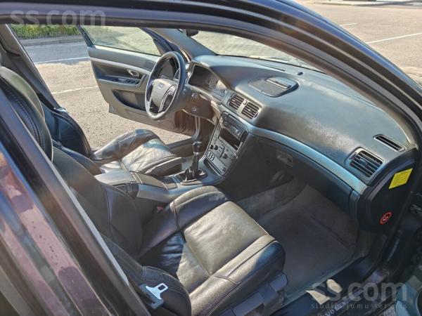 Pelēks Volvo S80 2003 Ogre, ar dzinēja tilpumu 2.40 L un nobraukumu 403 tūkst. km par 900 €, foto 5 vietnē AUTOMOTO.COM.LV