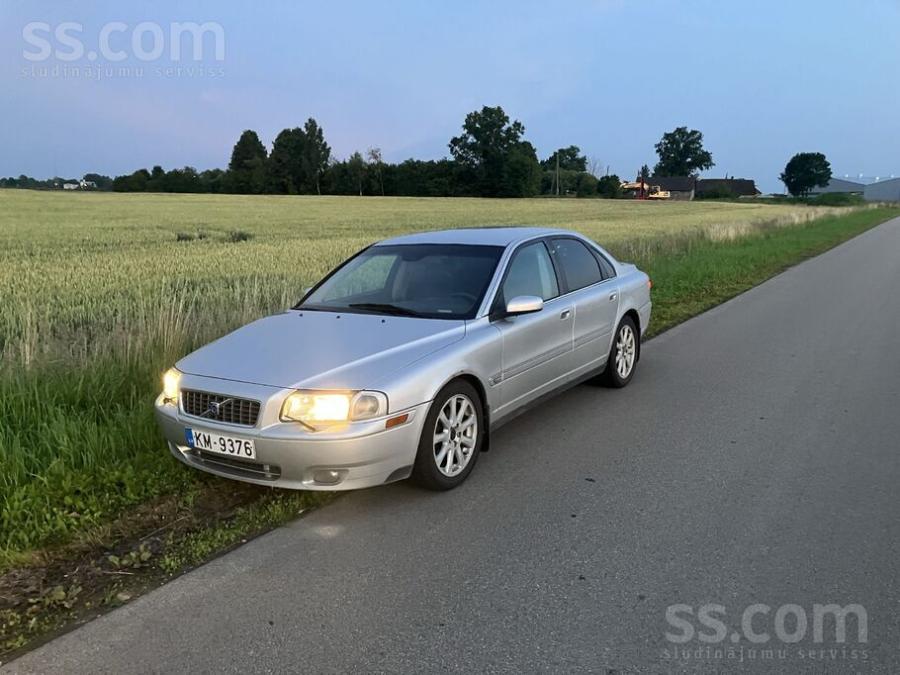 Grey Volvo S80 2003 in Jekabpils, with an engine capacity of 2.40 L and mileage of 271 thousand km for 1500 €, photo 3 on AUTOMOTO.COM.LV