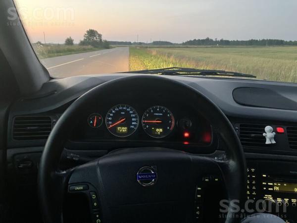Pelēks Volvo S80 2003 Jēkabpils, ar dzinēja tilpumu 2.40 L un nobraukumu 271 tūkst. km par 1500 €, foto 8 vietnē AUTOMOTO.COM.LV