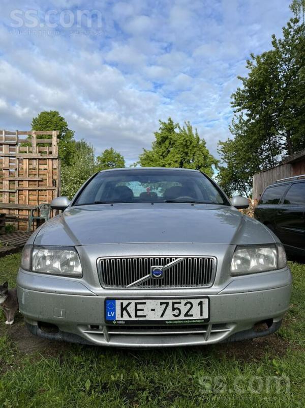 Pelēks Volvo S80 2003 Tukums, ar dzinēja tilpumu 2.40 L un nobraukumu 461 tūkst. km par 750 €, foto 3 vietnē AUTOMOTO.COM.LV