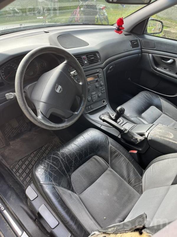 Pelēks Volvo S80 2003 Tukums, ar dzinēja tilpumu 2.40 L un nobraukumu 461 tūkst. km par 750 €, foto 4 vietnē AUTOMOTO.COM.LV
