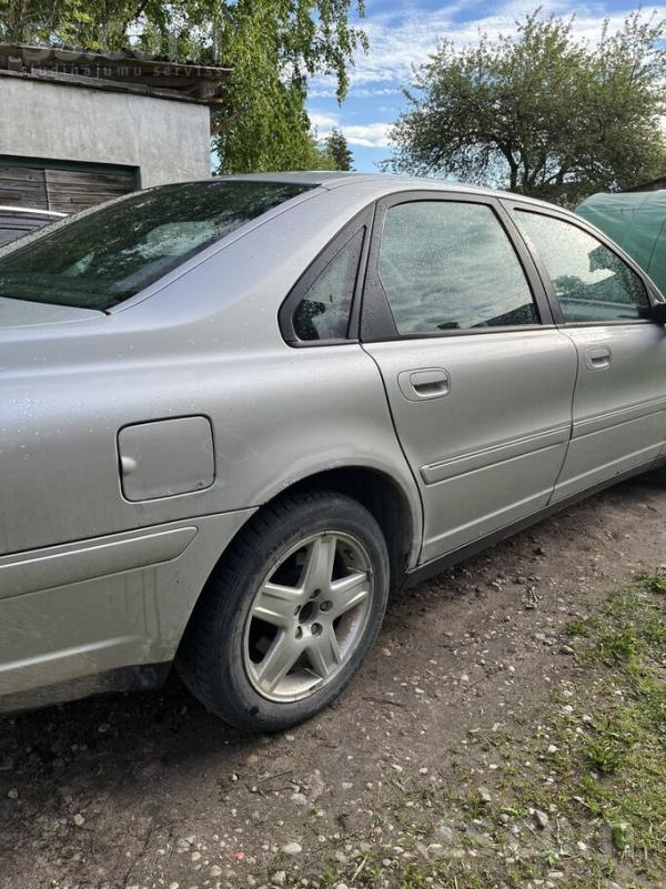 Pelēks Volvo S80 2003 Tukums, ar dzinēja tilpumu 2.40 L un nobraukumu 461 tūkst. km par 750 €, foto 6 vietnē AUTOMOTO.COM.LV