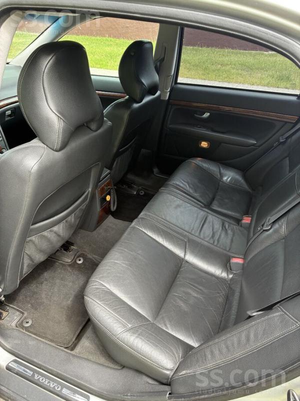 Pelēks Volvo S80 2003 Ventspils, ar dzinēja tilpumu 2.40 L un nobraukumu 356 tūkst. km par 1500 €, foto 7 vietnē AUTOMOTO.COM.LV