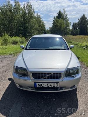 Pelēks Volvo S80 2003 Rīga, ar dzinēja tilpumu 2.40 L un nobraukumu 364 tūkst. km par 2075 €, foto 3 vietnē AUTOMOTO.COM.LV