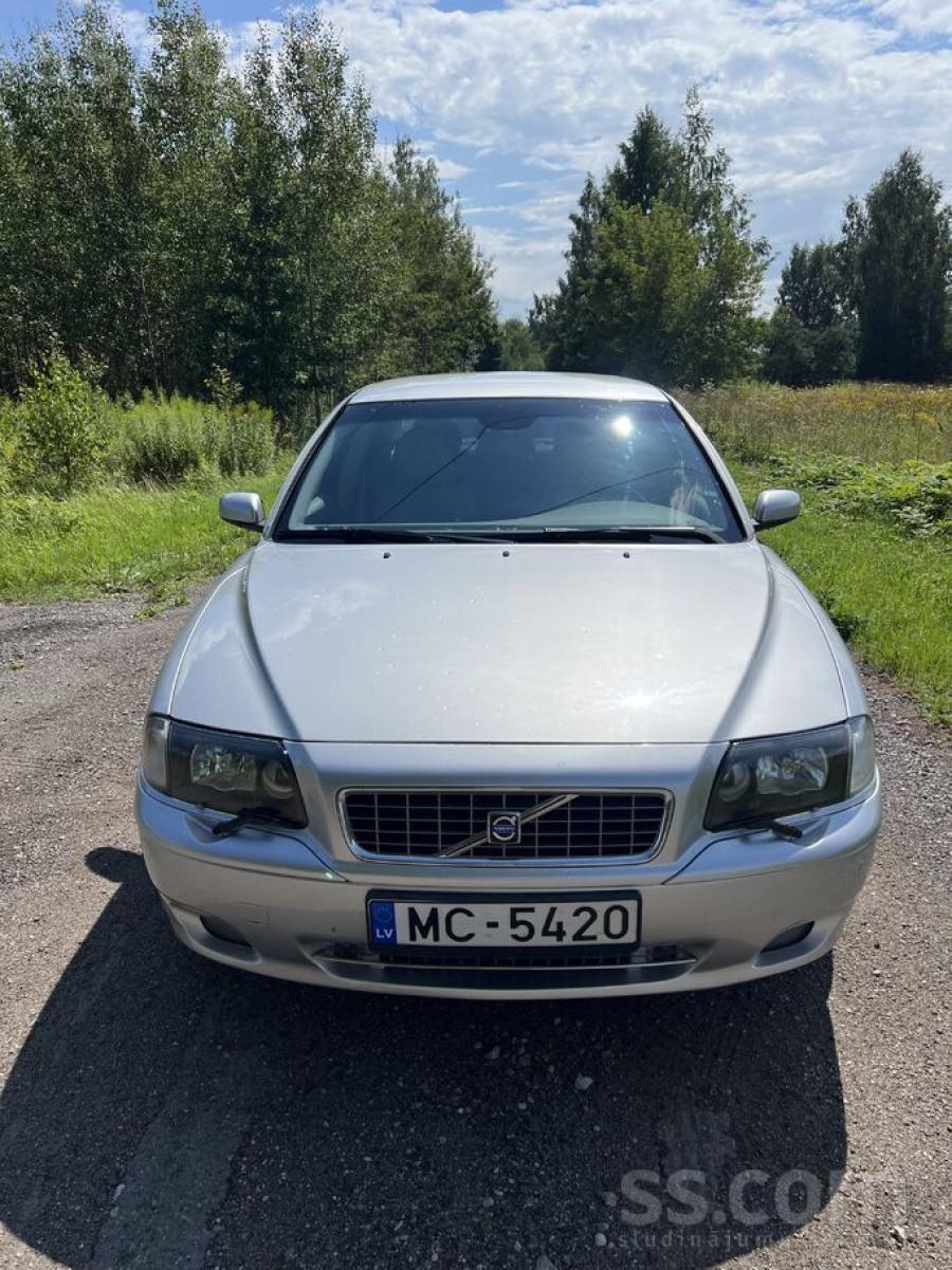 Pelēks Volvo S80 2003 Rīga, ar dzinēja tilpumu 2.40 L un nobraukumu 364 tūkst. km par 2075 €, foto 3 vietnē AUTOMOTO.COM.LV