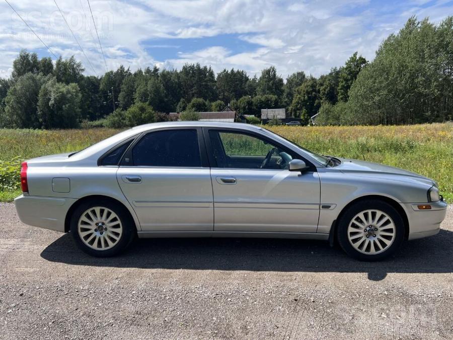 Pelēks Volvo S80 2003 Rīga, ar dzinēja tilpumu 2.40 L un nobraukumu 364 tūkst. km par 2075 €, foto 5 vietnē AUTOMOTO.COM.LV