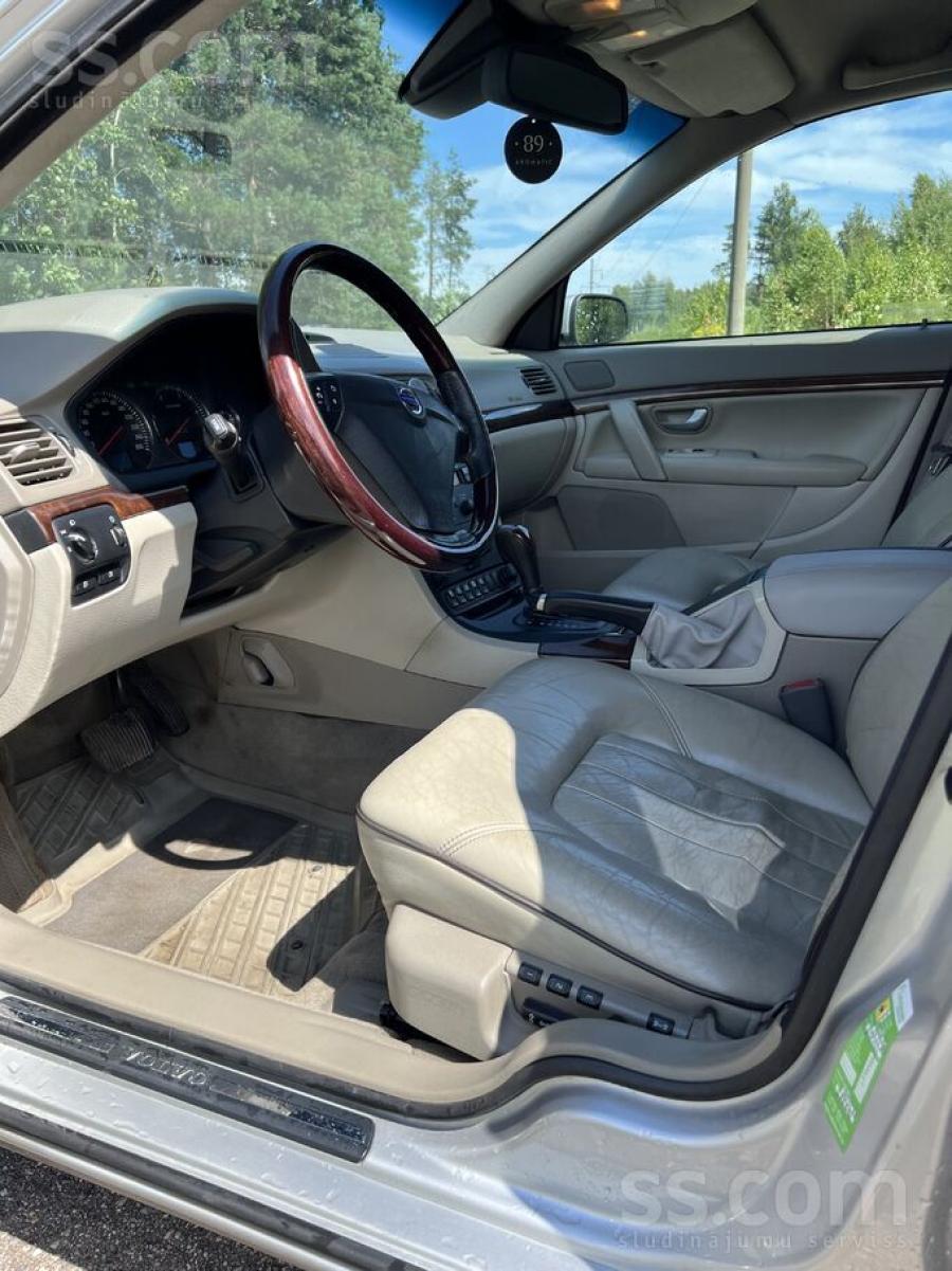 Pelēks Volvo S80 2003 Rīga, ar dzinēja tilpumu 2.40 L un nobraukumu 364 tūkst. km par 2075 €, foto 12 vietnē AUTOMOTO.COM.LV