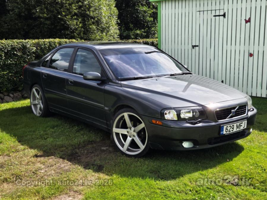Grey Volvo S80 2003 in Tartu, with an engine capacity of 2.40 L and mileage of 369 thousand km for 3500 €, photo 3 on AUTOMOTO.COM.LV