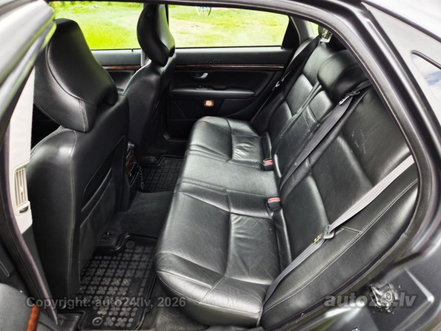 Grey Volvo S80 2003 in Tartu, with an engine capacity of 2.40 L and mileage of 369 thousand km for 3500 €, photo 11 on AUTOMOTO.COM.LV