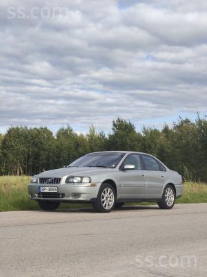 Pelēks Volvo S80 2003 Rīga, ar dzinēja tilpumu 2.40 L un nobraukumu 337 tūkst. km par 2000 €, foto  vietnē AUTOMOTO.COM.LV