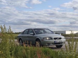 Grey Volvo S80 2003 in Riga, with an engine capacity of 2.40 L and mileage of 337 thousand km for 2000 €, photo 3 on AUTOMOTO.COM.LV