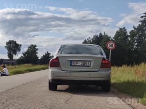 Grey Volvo S80 2003 in Riga, with an engine capacity of 2.40 L and mileage of 337 thousand km for 2000 €, photo 7 on AUTOMOTO.COM.LV