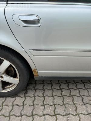Grey Volvo S80 2003 in Ventspils, with an engine capacity of 2.40 L and mileage of 356 thousand km for 1500 €, photo 7 on AUTOMOTO.COM.LV