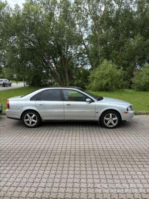 Grey Volvo S80 2003 in Ventspils, with an engine capacity of 2.40 L and mileage of 356 thousand km for 1500 €, photo 10 on AUTOMOTO.COM.LV