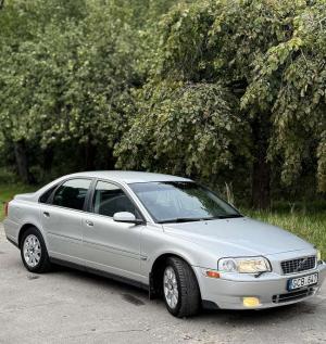 Pelēks Volvo S80 2003 Viļņa, ar dzinēja tilpumu 2.40 L un nobraukumu 291 tūkst. km par 900 €, foto 3 vietnē AUTOMOTO.COM.LV
