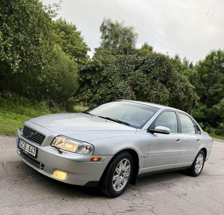 Pelēks Volvo S80 2003 Viļņa, ar dzinēja tilpumu 2.40 L un nobraukumu 291 tūkst. km par 900 €, foto 4 vietnē AUTOMOTO.COM.LV