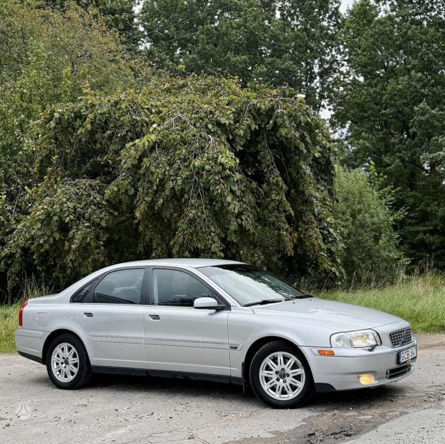 Pelēks Volvo S80 2003 Viļņa, ar dzinēja tilpumu 2.40 L un nobraukumu 291 tūkst. km par 900 €, foto 5 vietnē AUTOMOTO.COM.LV